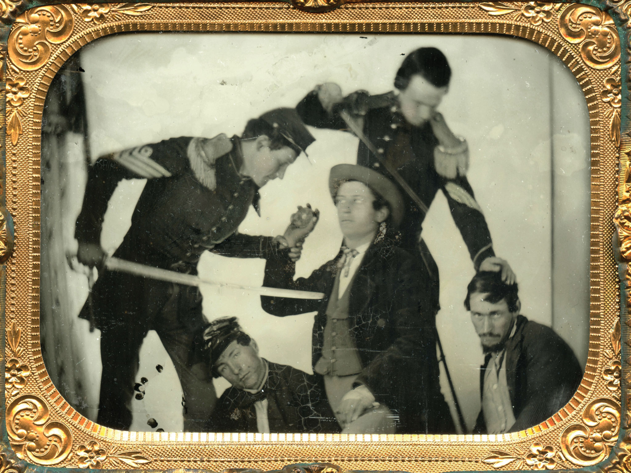 Union and Confederate Soldiers