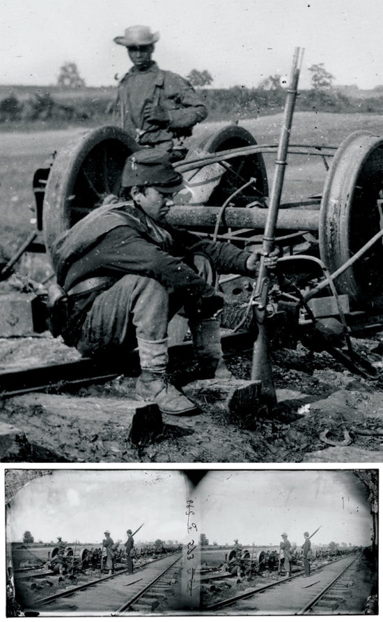 Rubber ponchos and waterproof blankets in the Civil War